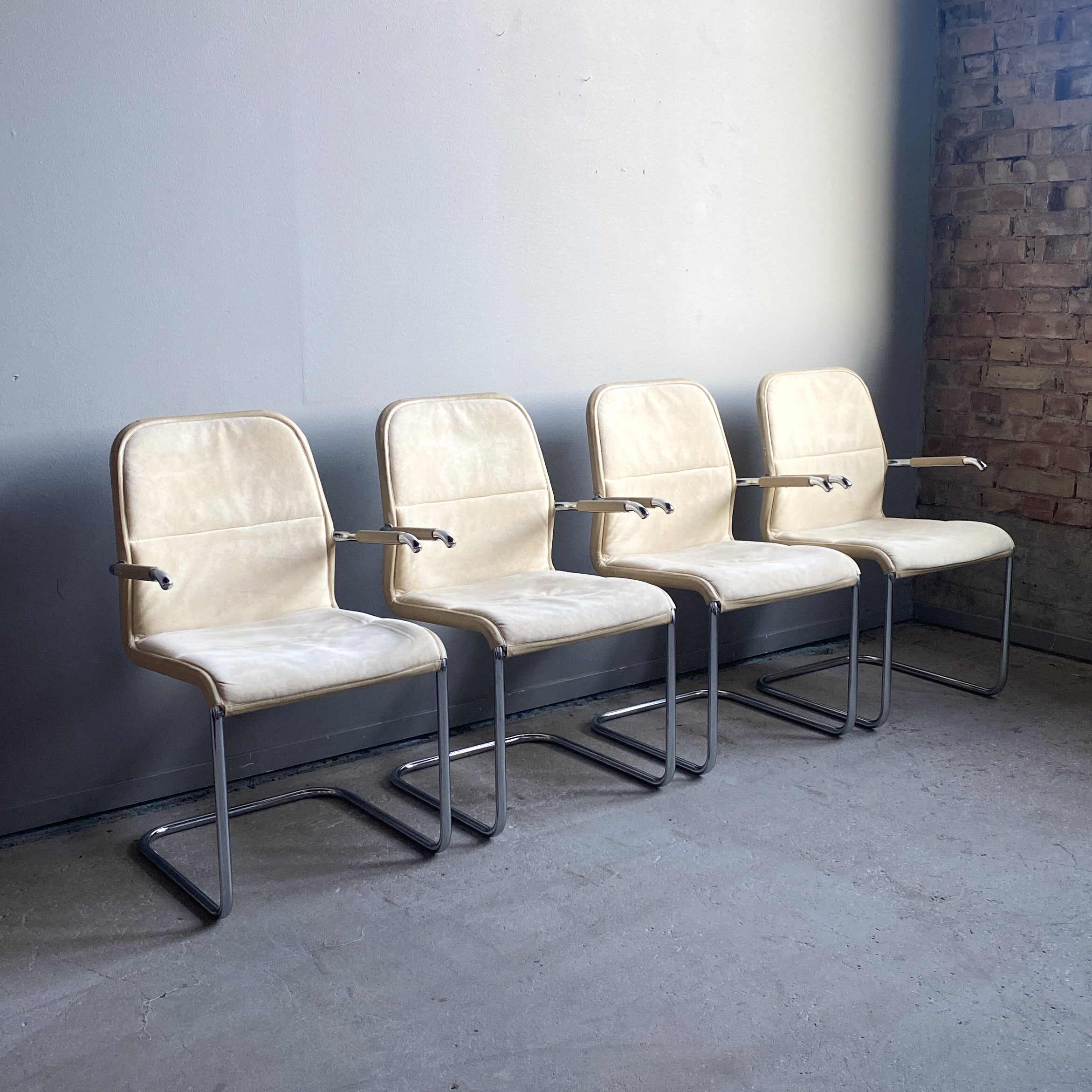 4 stolar Cicero - Kenneth Bergenblad, Dux | Cicero Dux | Vintagebyrån ...