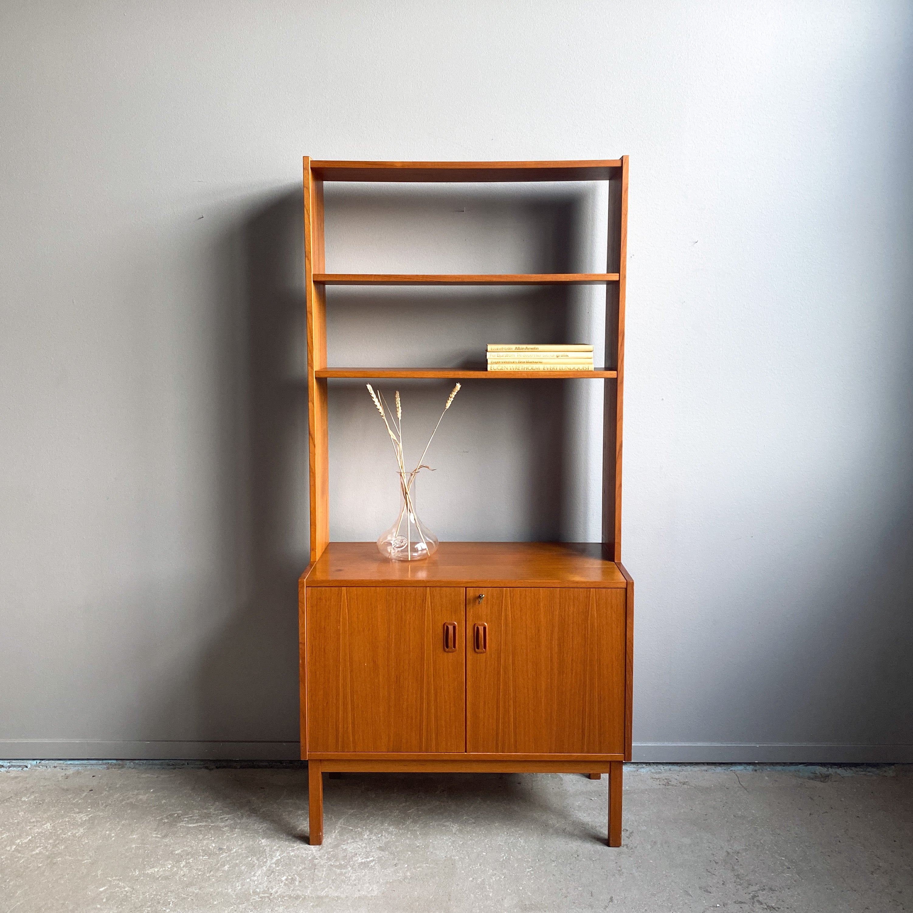 Hylla i teak | Vintagebyrån | Second hand Varberg