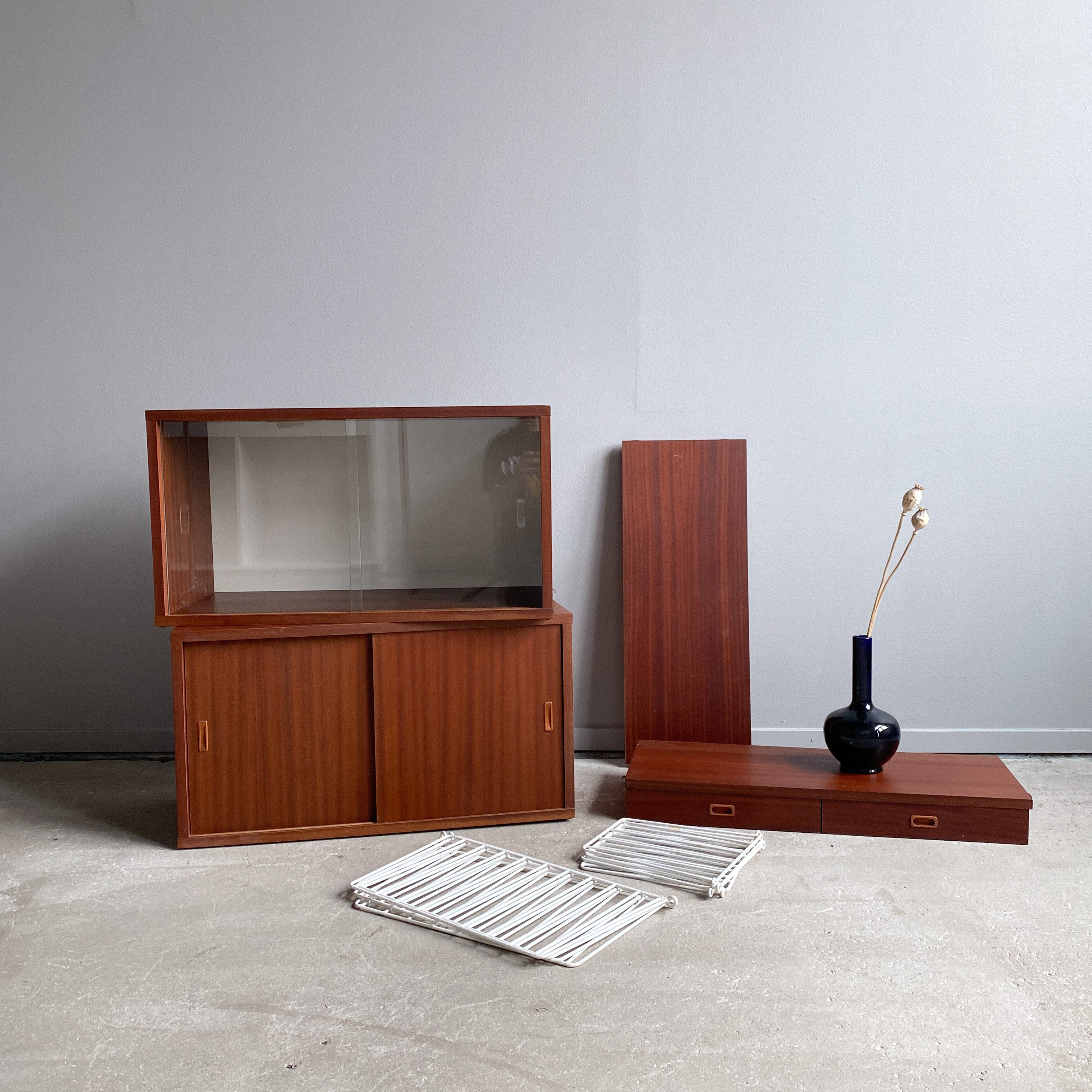 String hylla/skåp sektioner – Vintagebyrån